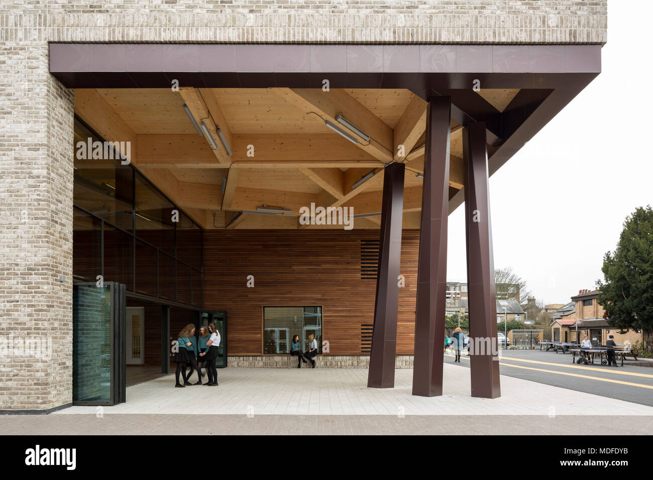 Double height canopy hi-res stock photography and images - Alamy