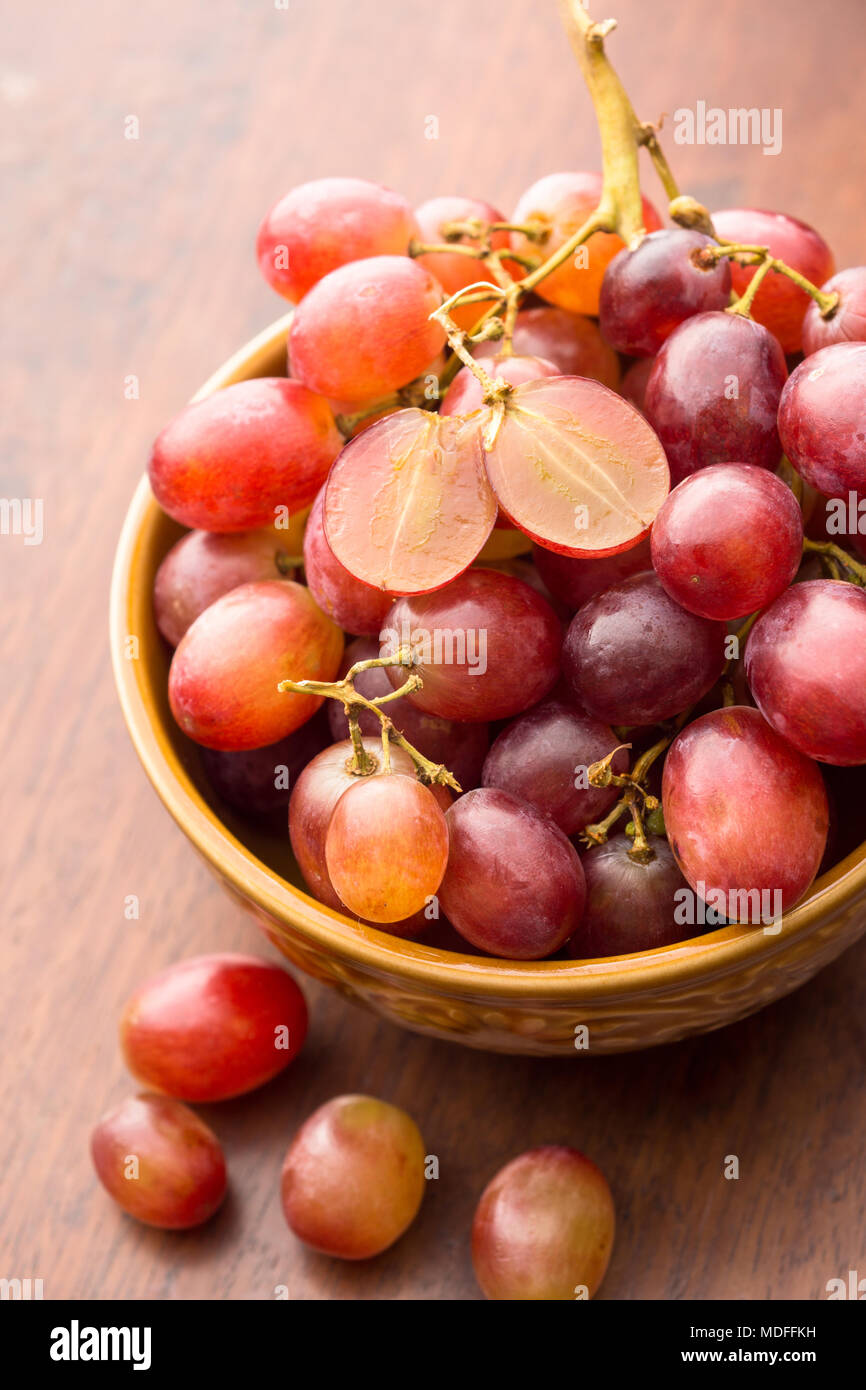 Grapes seedless cut hi-res stock photography and images - Alamy
