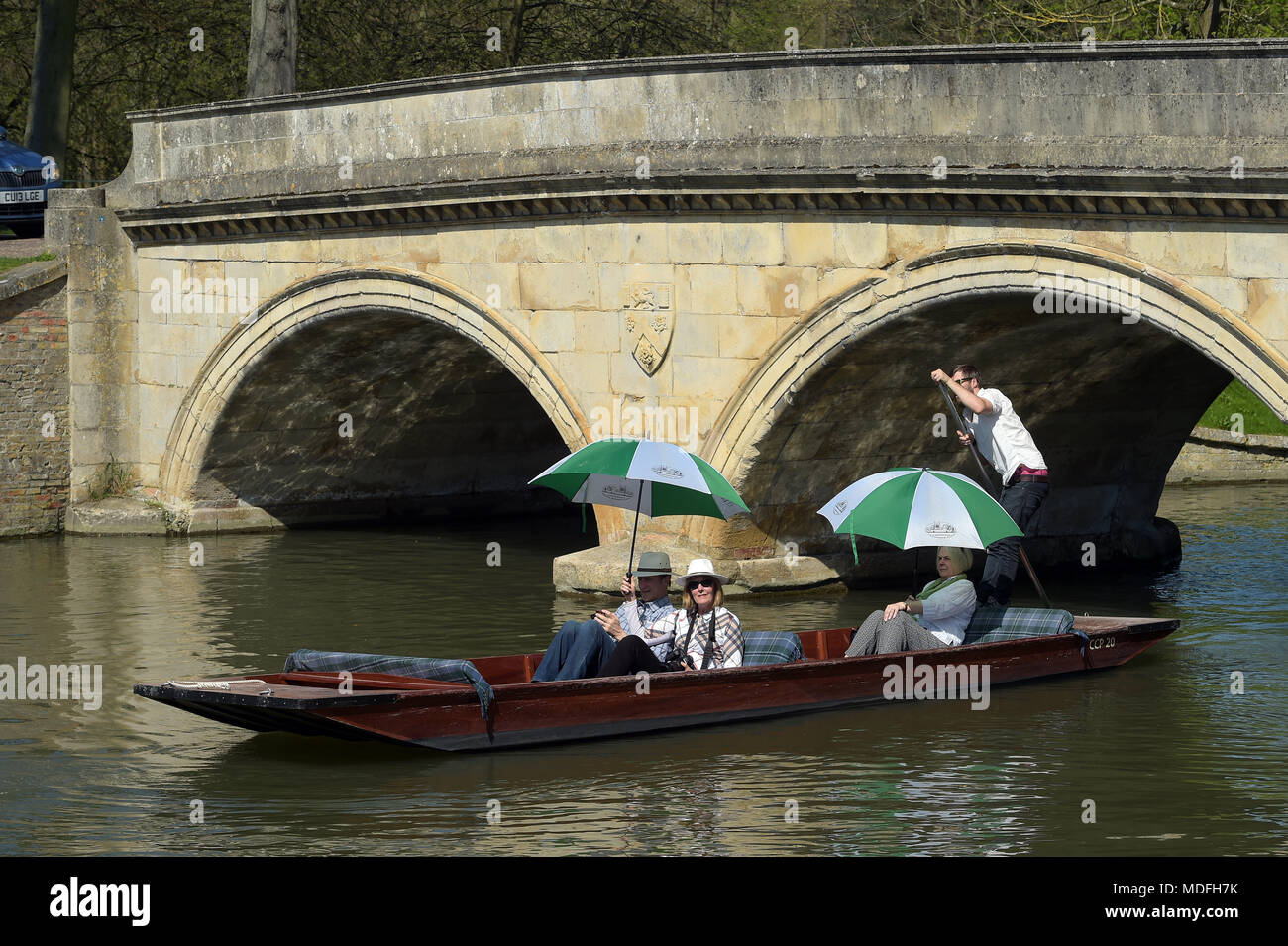 England punting punt hi-res stock photography and images - Alamy