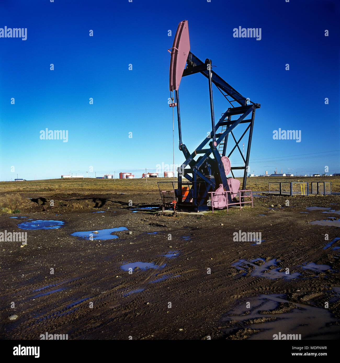 Oil gas argentina hi-res stock photography and images - Alamy