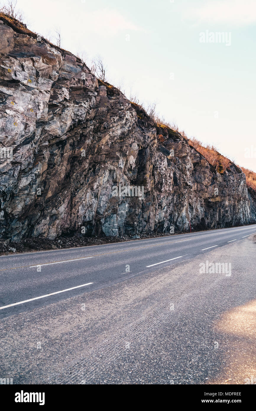 Side Cliff Road Stock Photos & Side Cliff Road Stock Images - Alamy