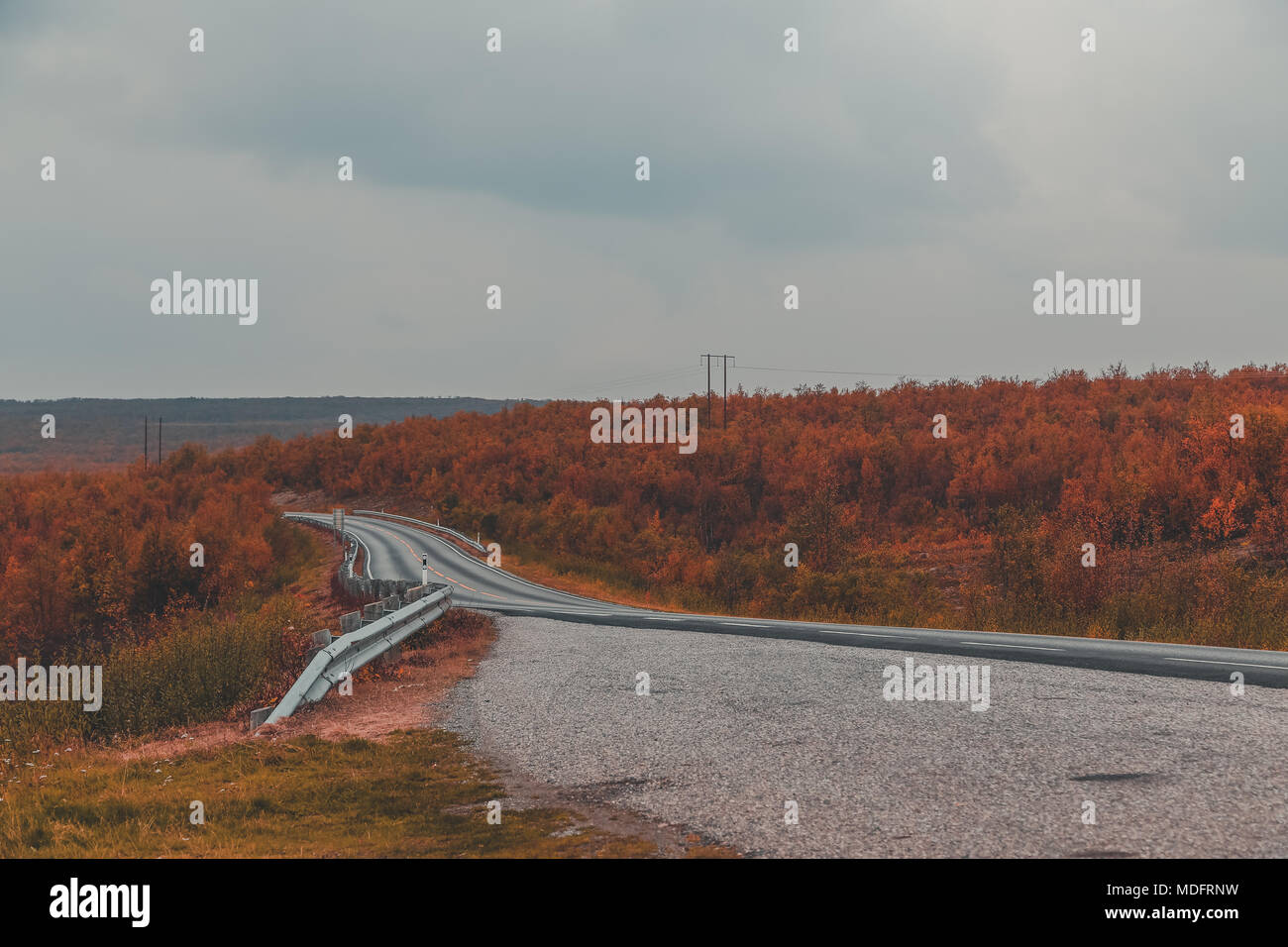 Empty road view hi-res stock photography and images - Alamy