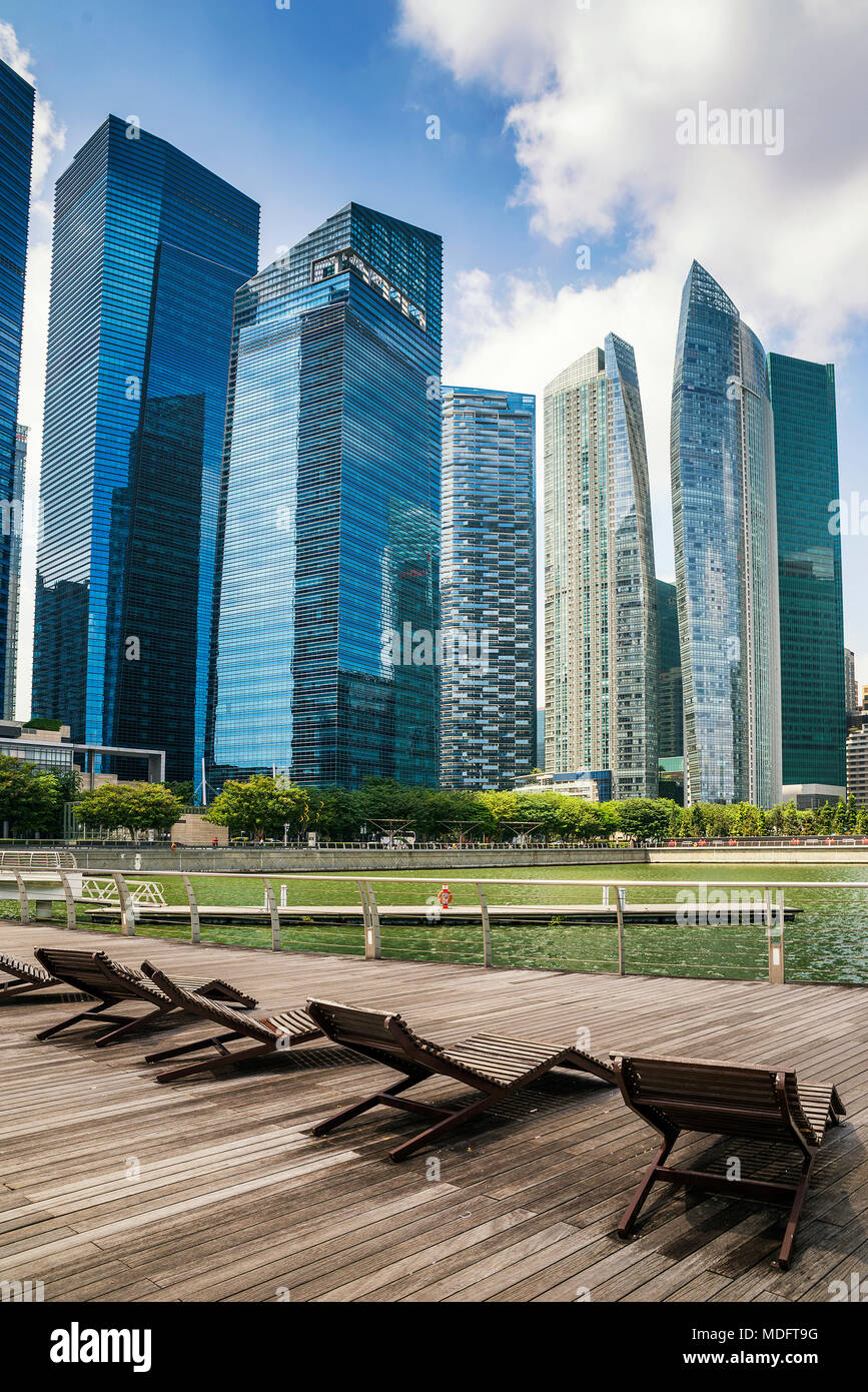 City skyline and bayfront walk, Singapore Stock Photo - Alamy