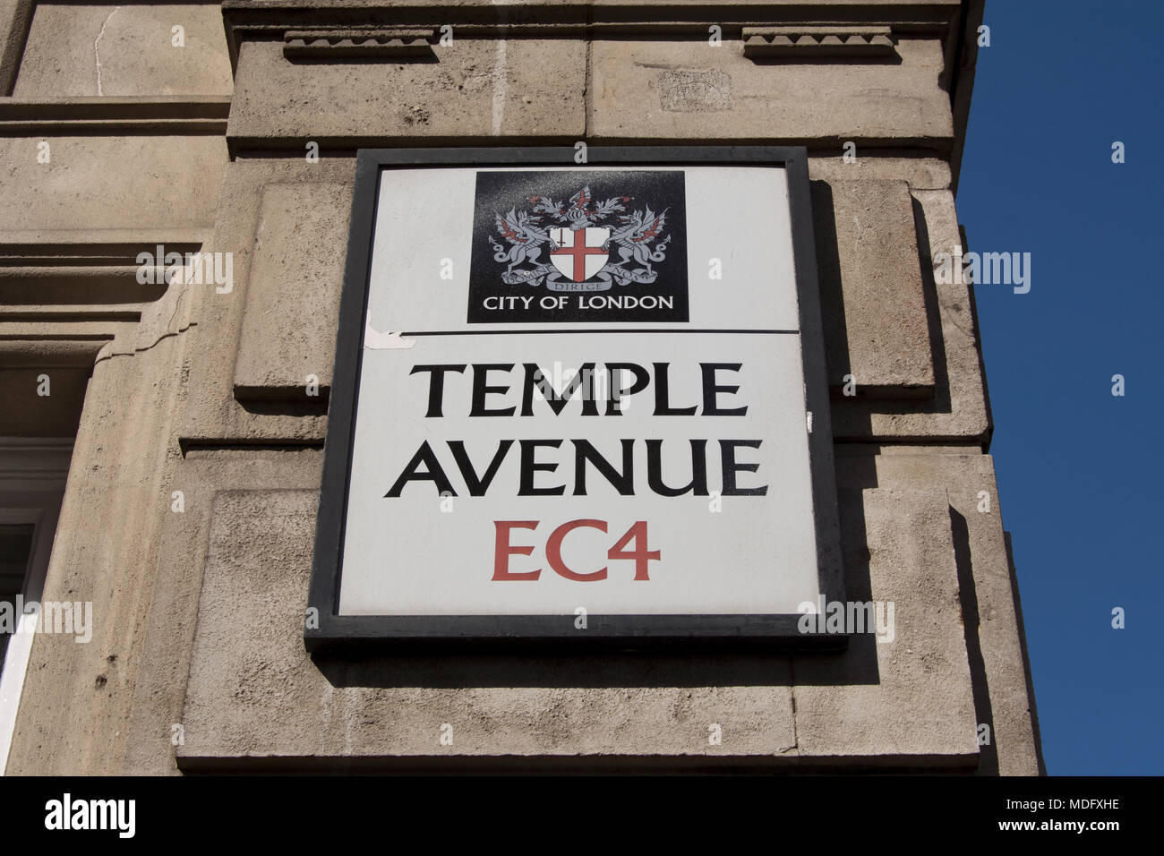 city of london street name sign for temple avenue Stock Photo - Alamy