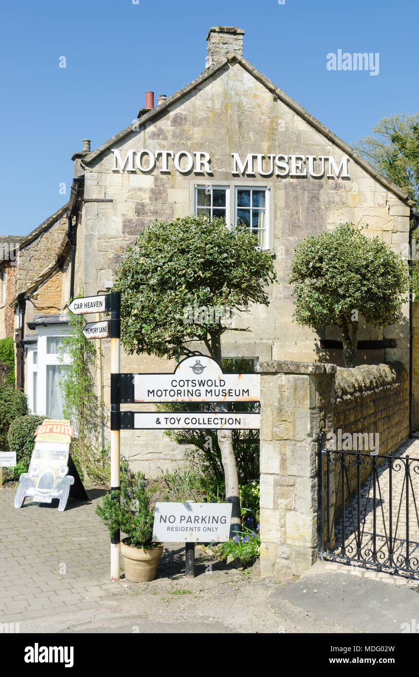Cotswold motor museum hi-res stock photography and images - Alamy