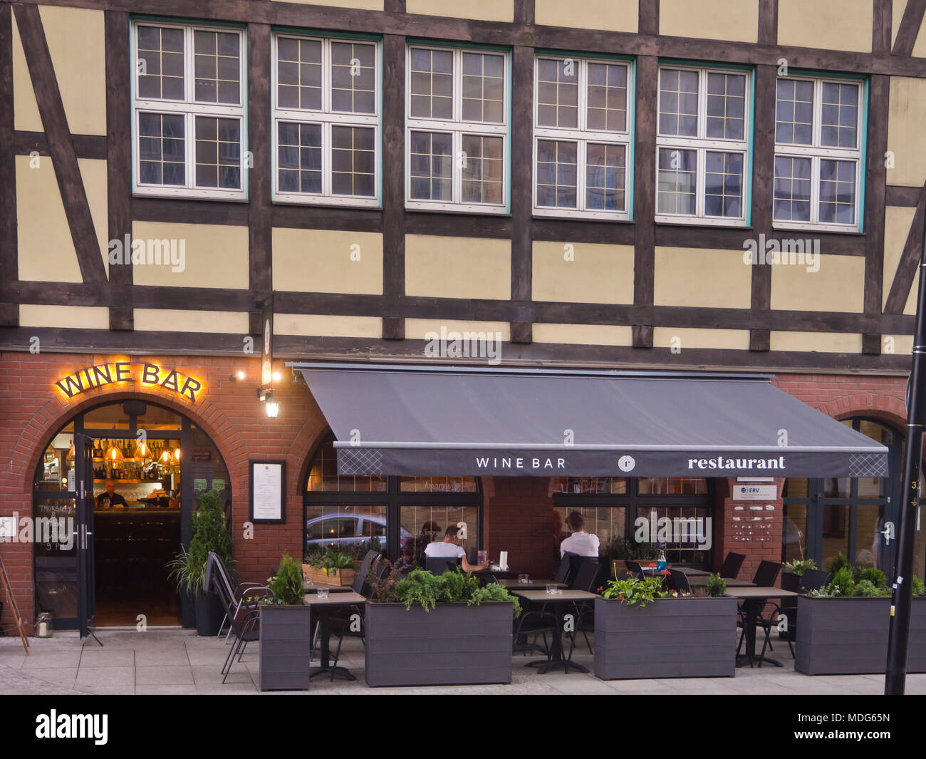 Rotterdam bar hi-res stock photography and images - Alamy
