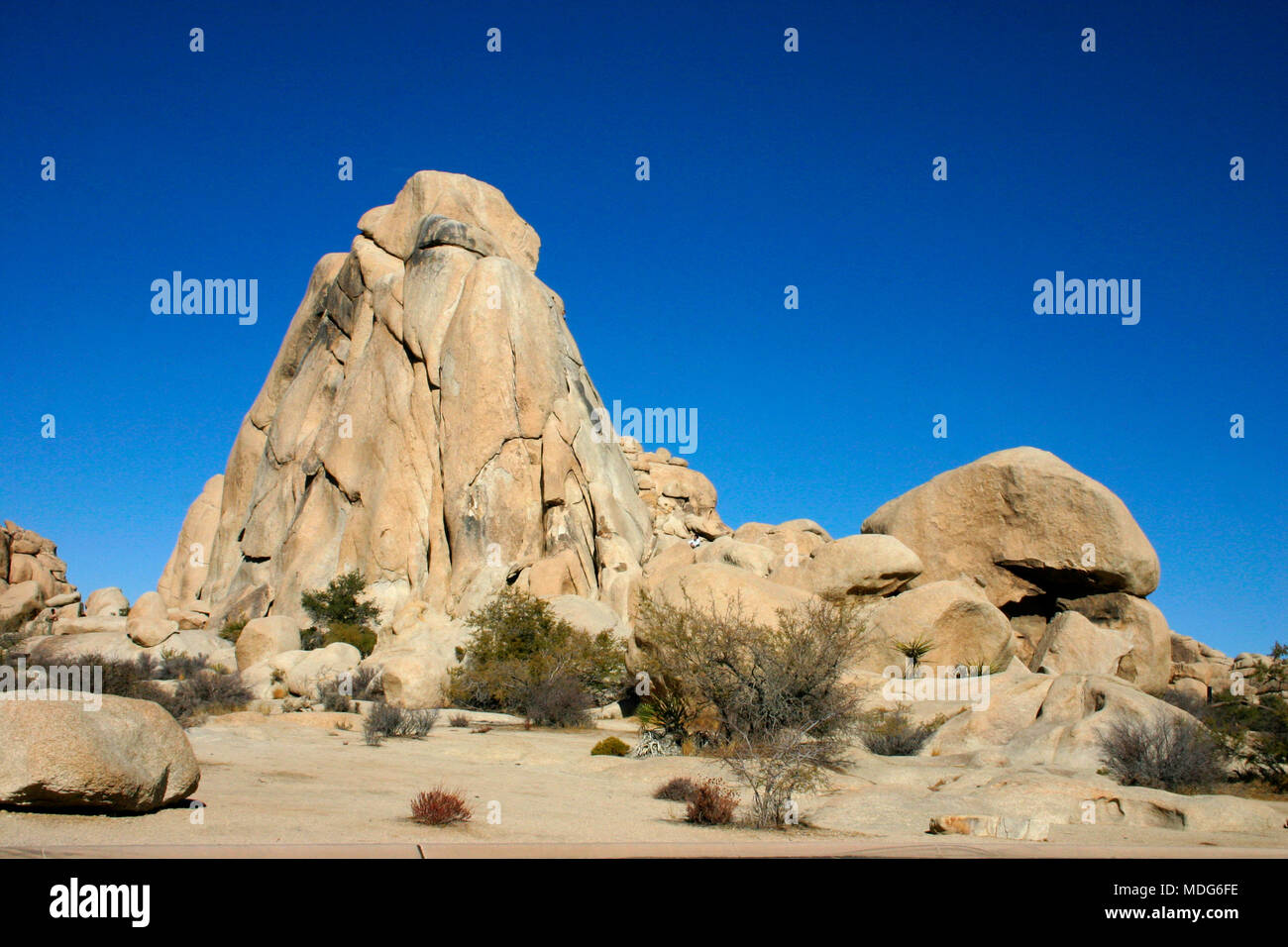 Rock Climb Joshua Tree Big Rocks Mojave Desert Joshua Tree National ...