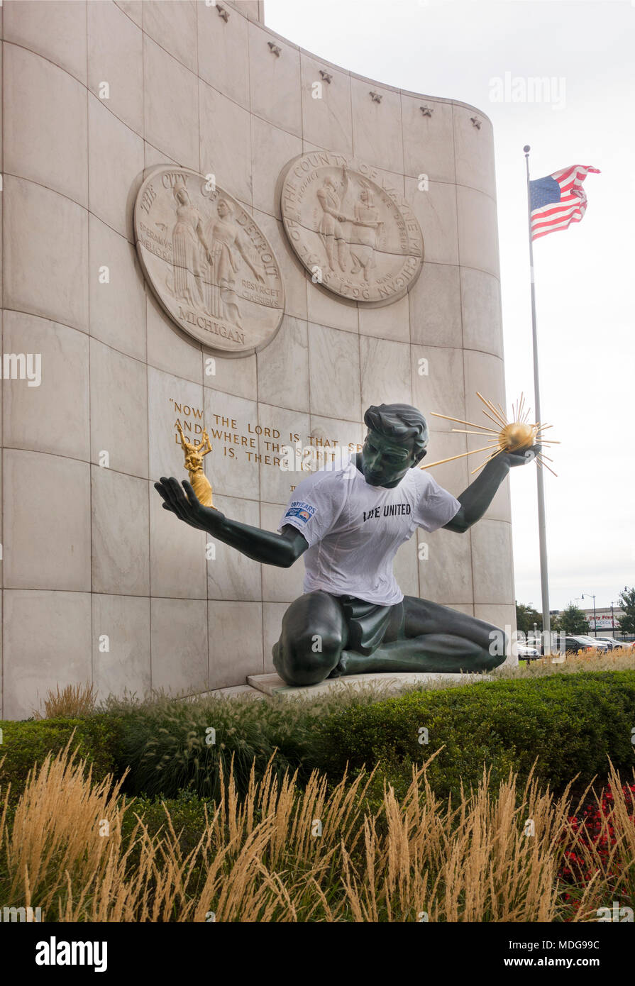 Spirit of detroit statue hi-res stock photography and images - Alamy