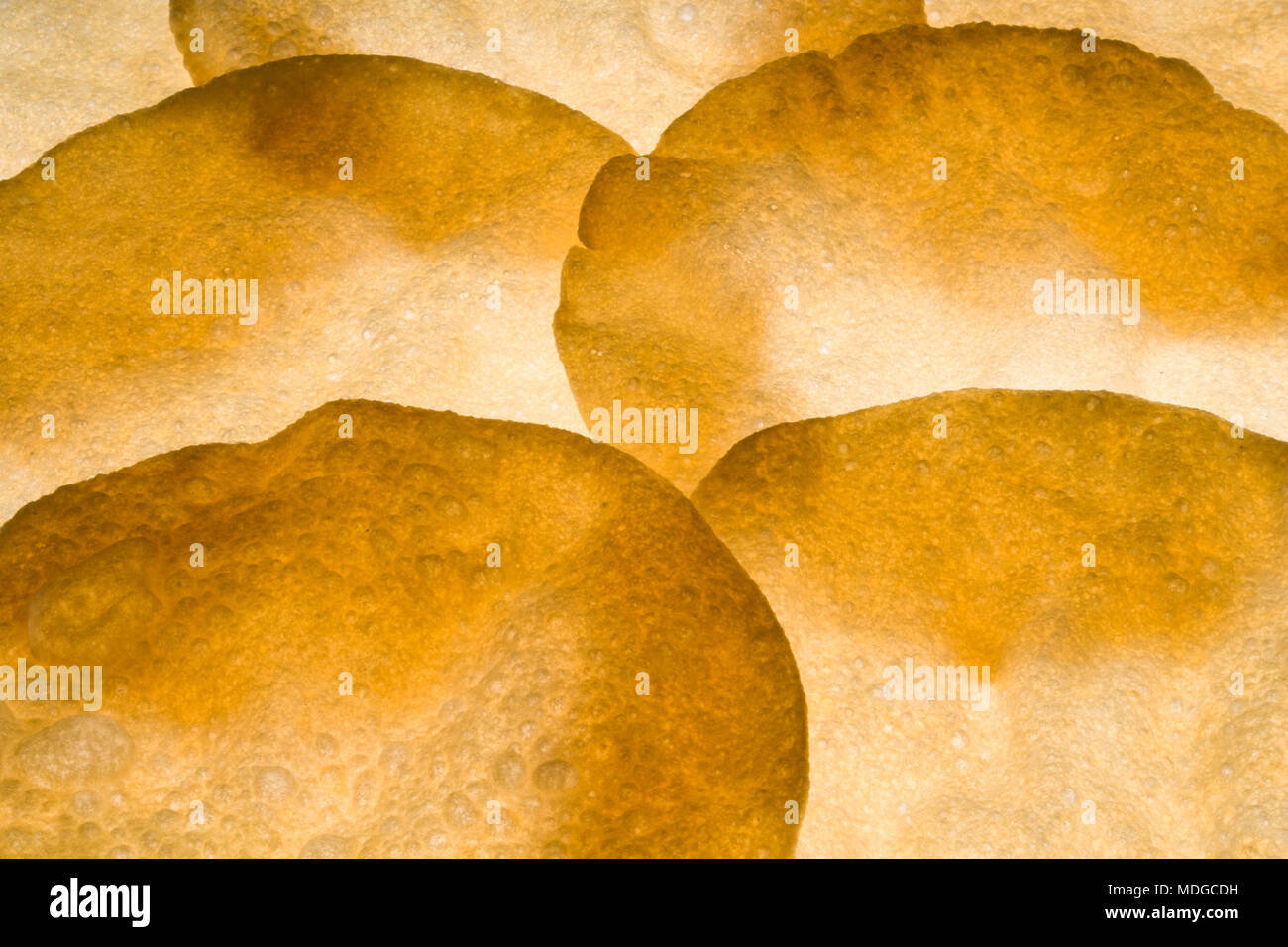Snack poppadoms hi-res stock photography and images - Alamy