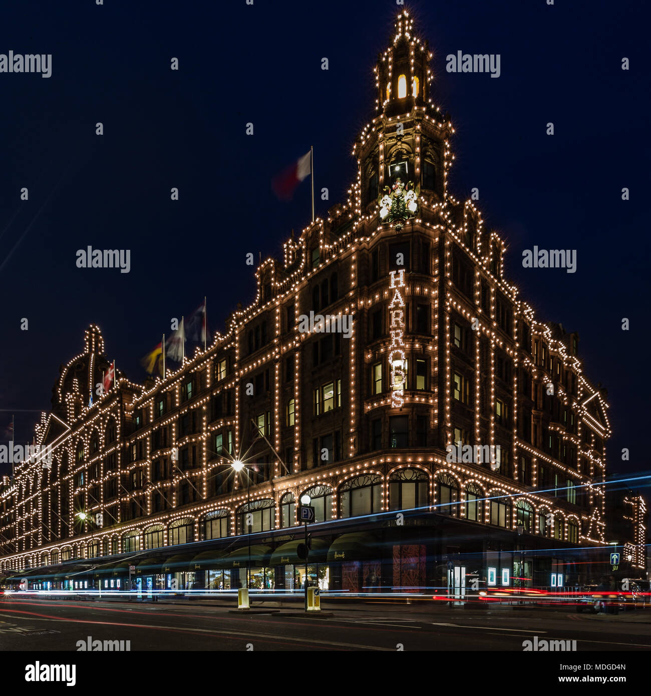 Harrods At Night Stock Photo - Alamy