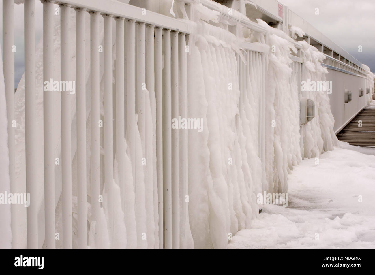 Encased structure hi-res stock photography and images - Alamy