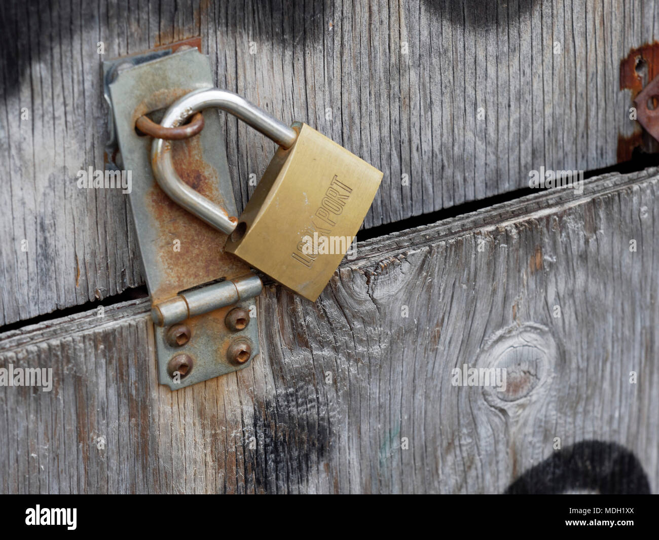 Unlocked padlock hi-res stock photography and images - Alamy