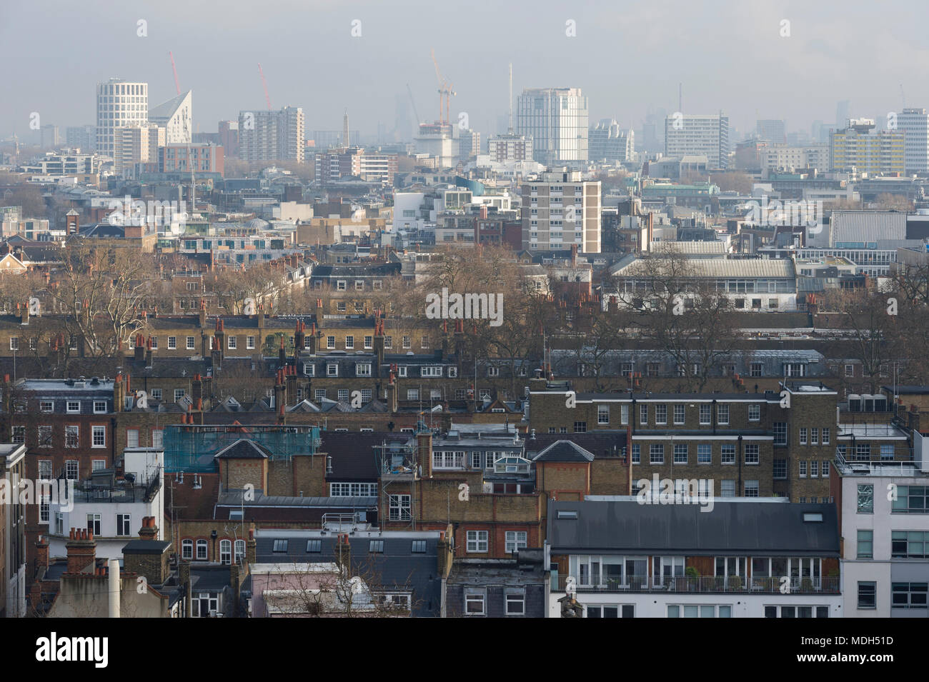 London rooftops city hi-res stock photography and images - Alamy