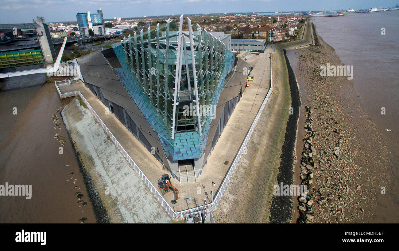 Kingston foreshore hi-res stock photography and images - Alamy