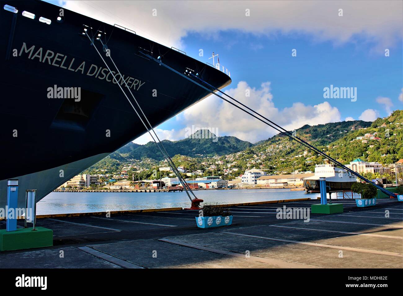 Tui discovery hi-res stock photography and images - Alamy