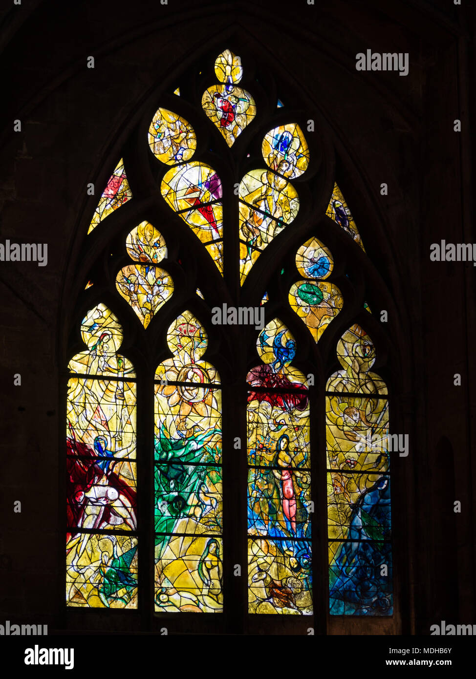 Cathedral of Saint-Etienne de Metz stained glass windows by Marc ...