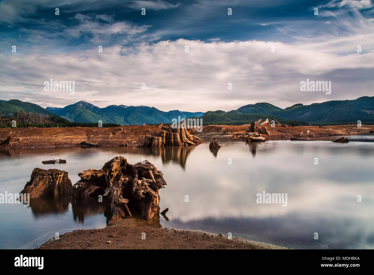 Stave lake hi-res stock photography and images - Alamy