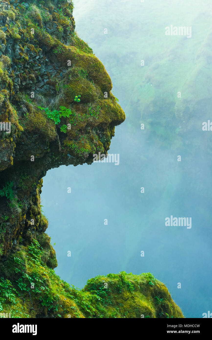 Human face shape in rock hi-res stock photography and images - Alamy