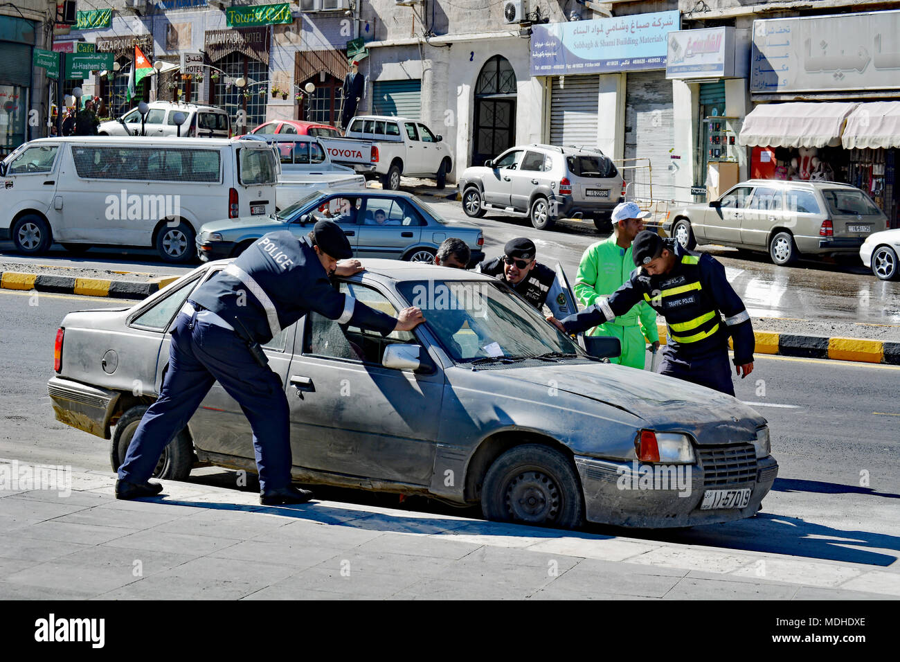 Police motorist hi-res stock photography and images - Alamy