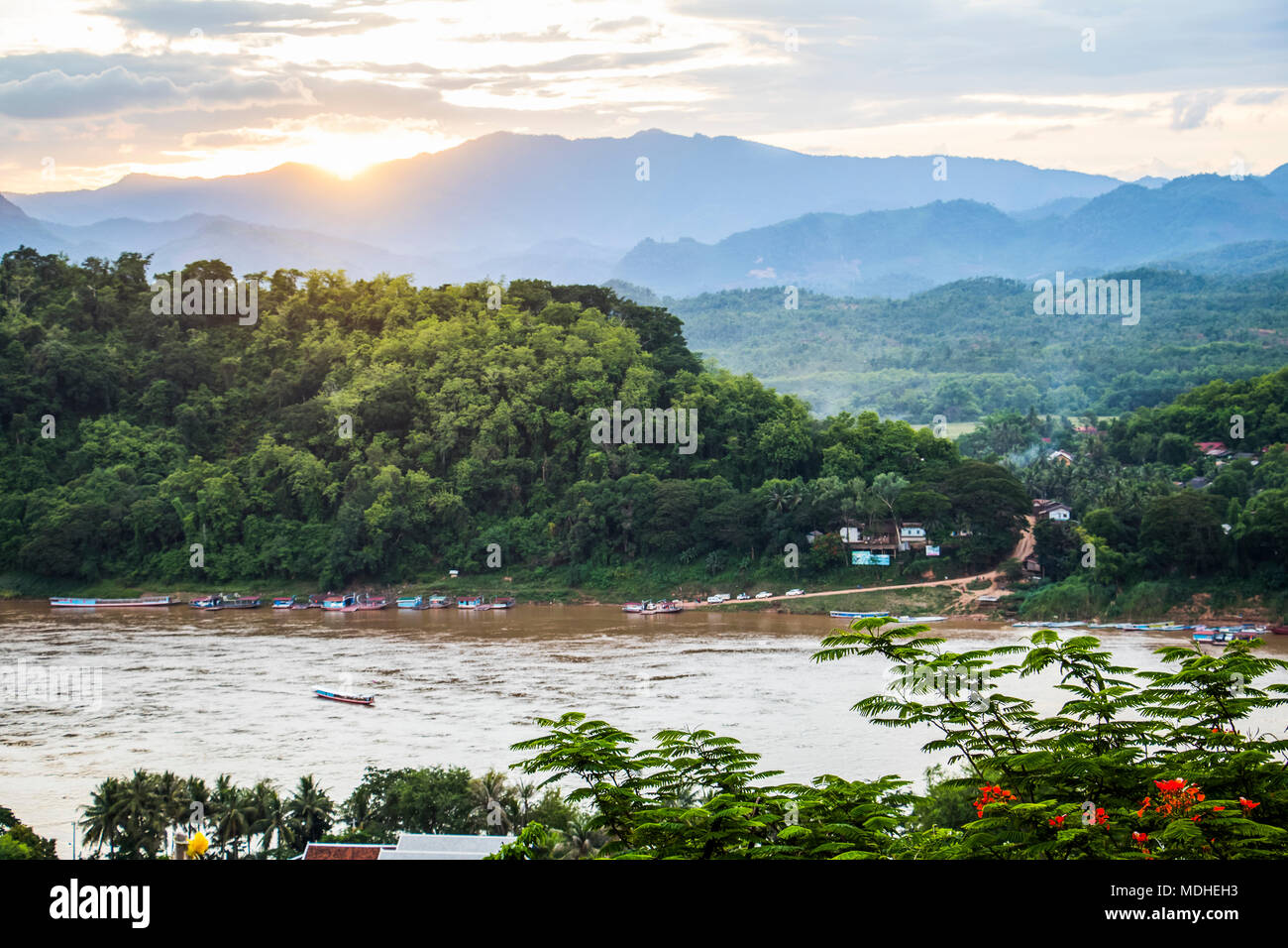 Phousi mountain hi-res stock photography and images - Alamy