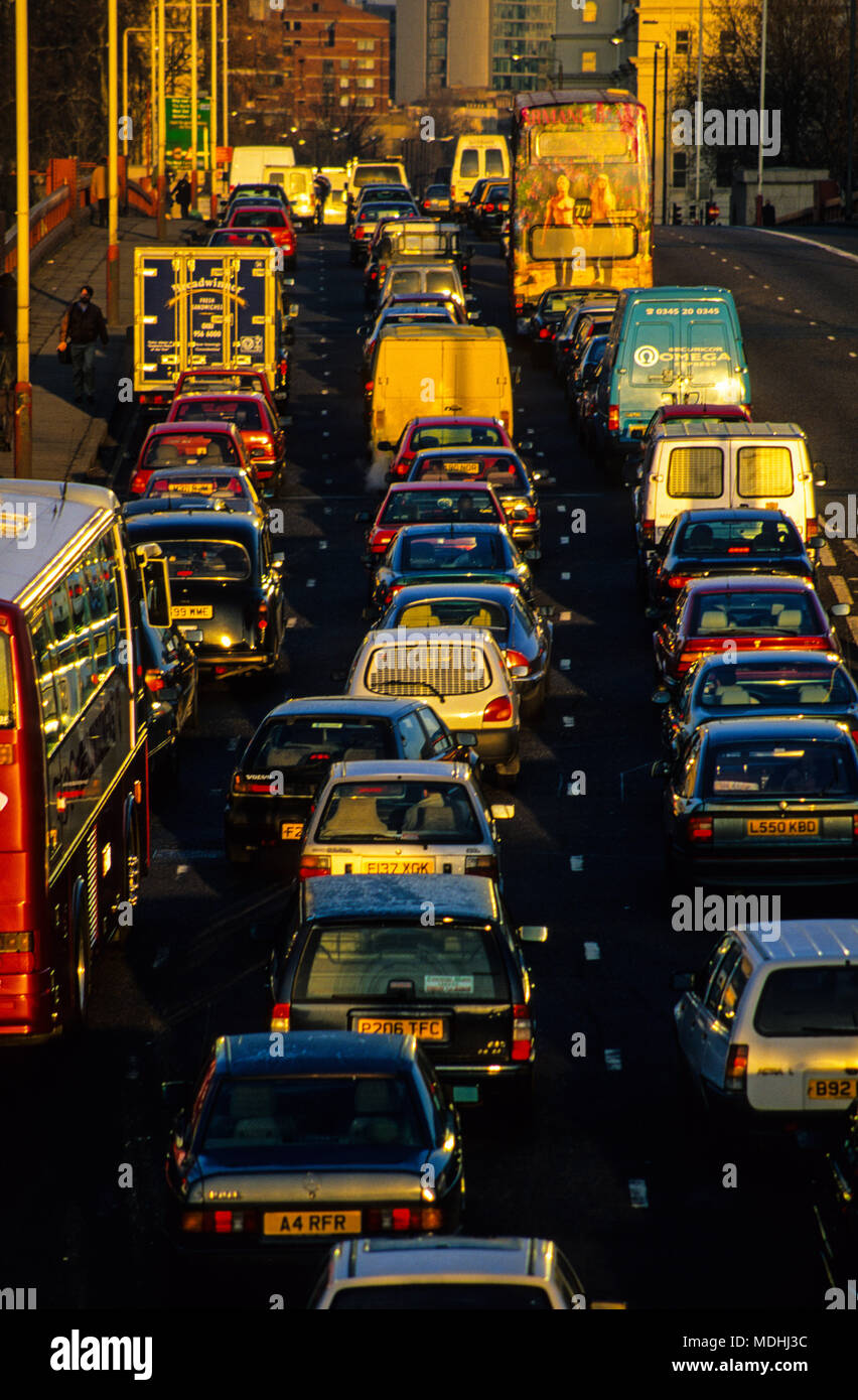 Traffic congestion uk hi-res stock photography and images - Alamy
