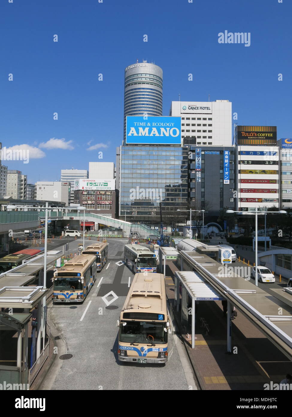 Tokyo bus stop hi-res stock photography and images - Alamy