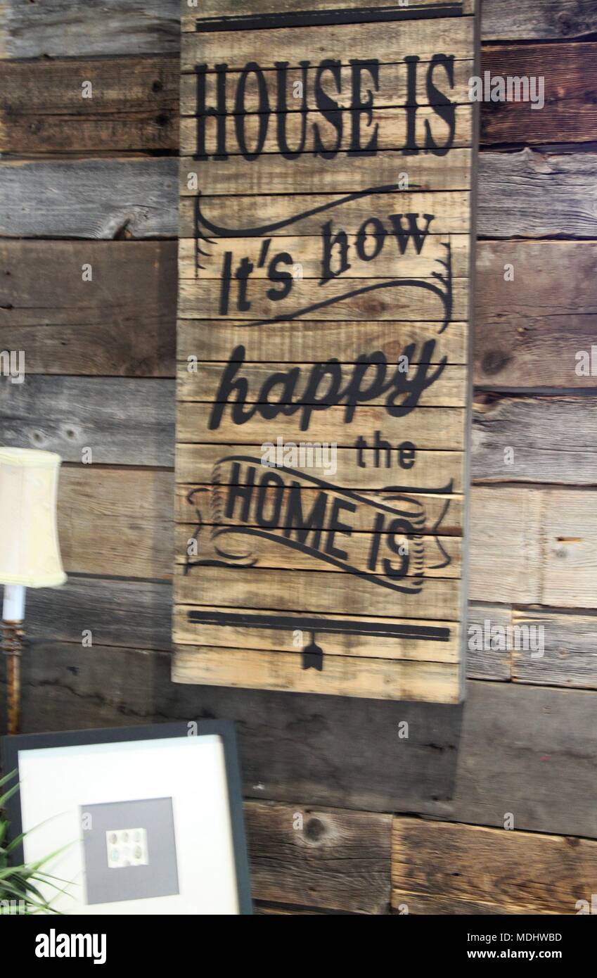 Wood plaques hi-res stock photography and images - Alamy