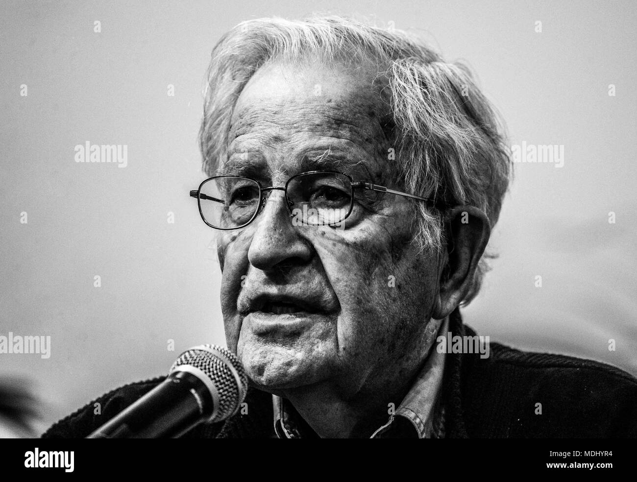 Resistencias hi-res stock photography and images - Alamy