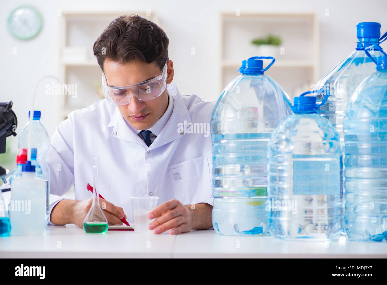 Testing lab mineral water hi-res stock photography and images - Alamy