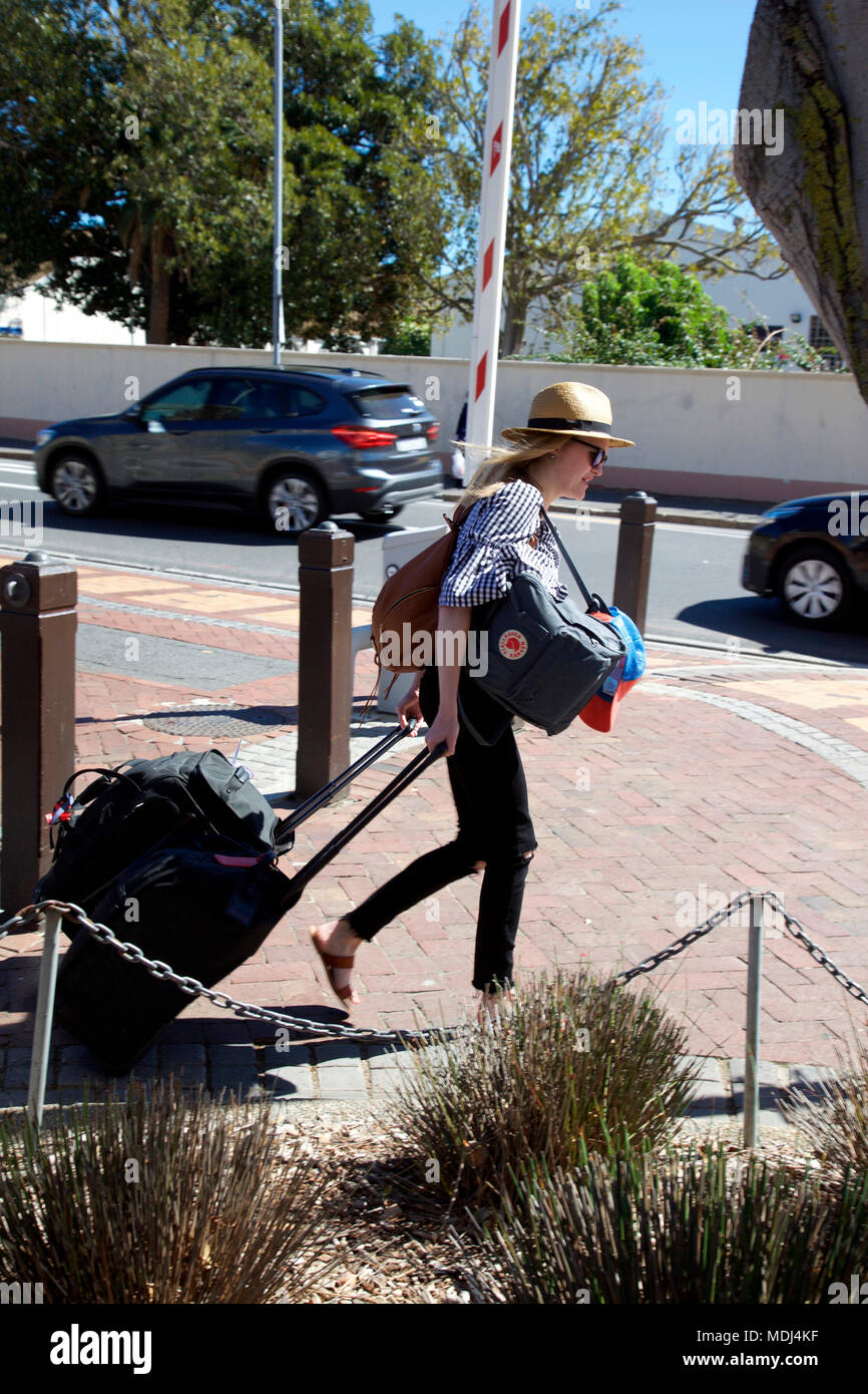 Overladen hi-res stock photography and images - Alamy