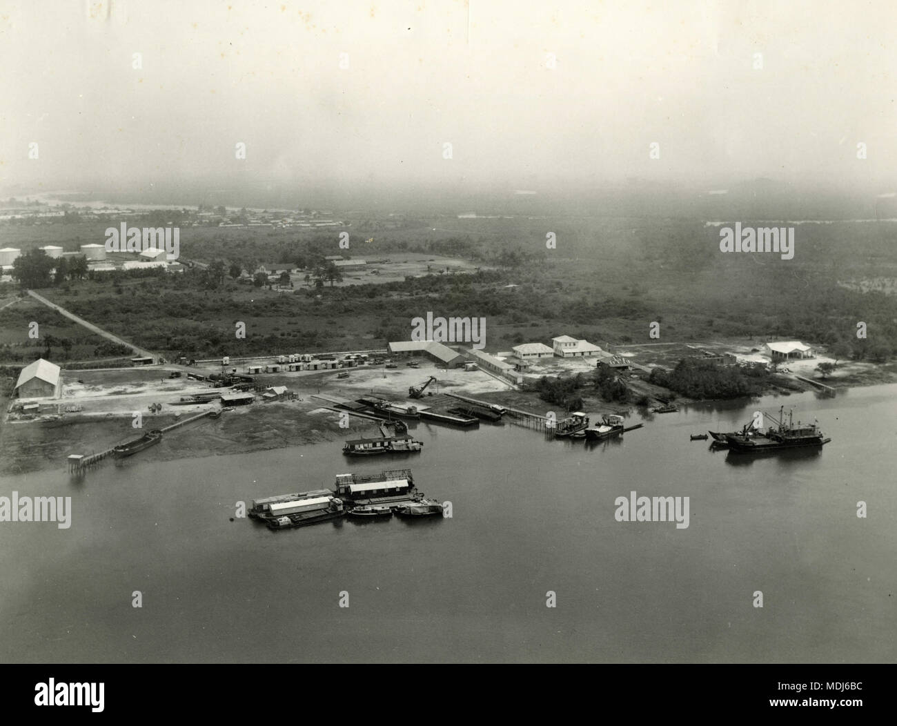 Shell petroleum development company hi-res stock photography and images ...