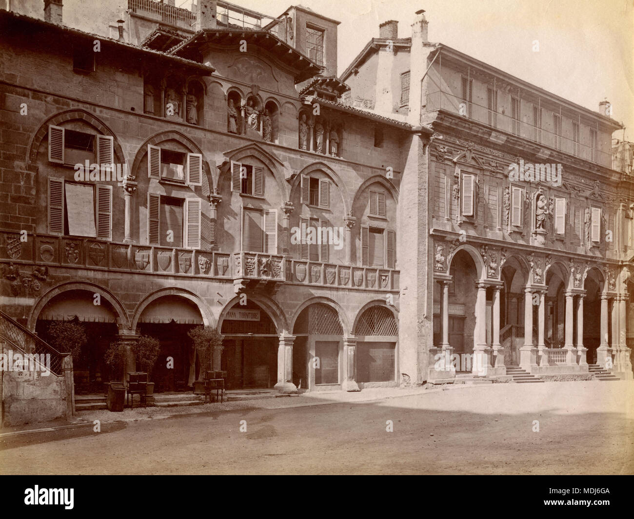 Loggia degli Osii, Milan, Italy 1880 Stock Photo - Alamy