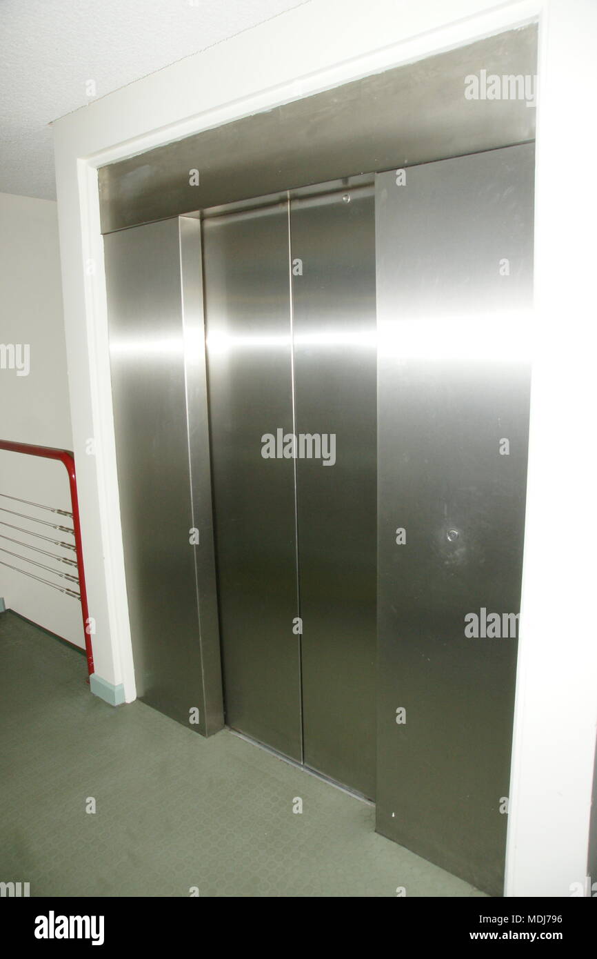 Tower block lift hi-res stock photography and images - Alamy