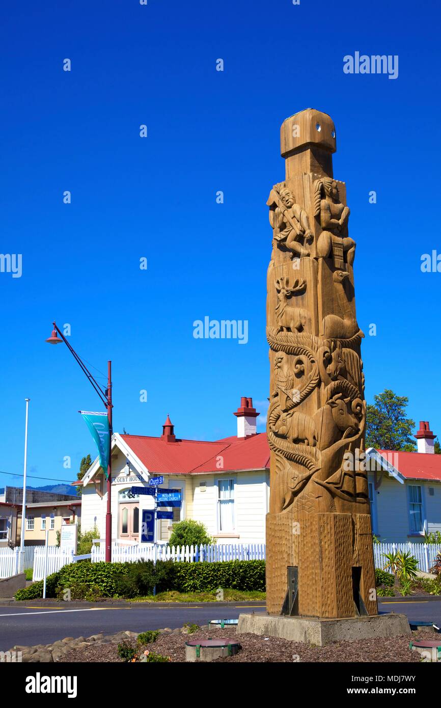 Maori sculptures hi-res stock photography and images - Alamy