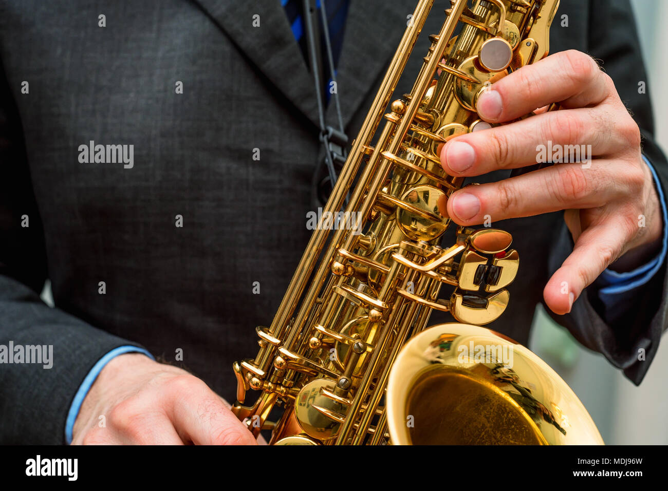 Vintage sax player hi-res stock photography and images - Alamy