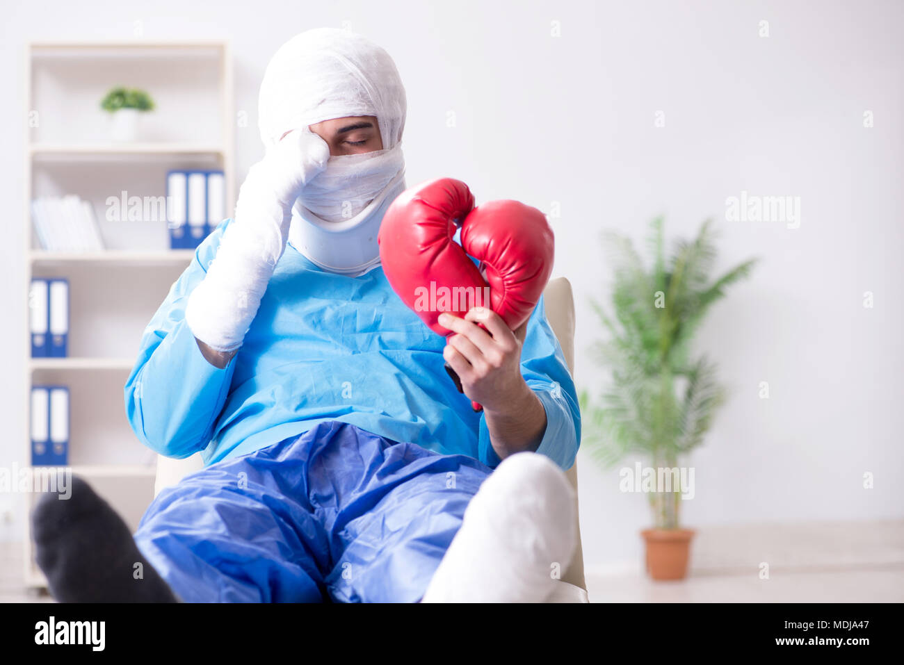 Injured boxer recovering in hospital Stock Photo - Alamy