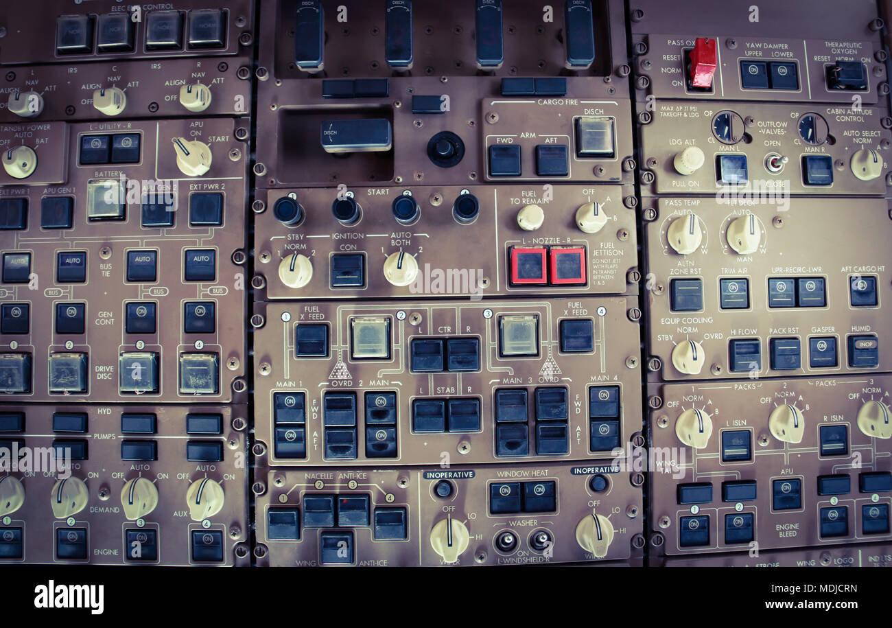 Boeing Cockpit High Resolution Stock Photography and Images - Alamy