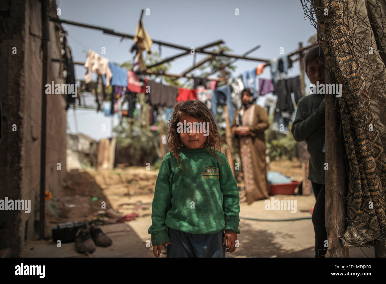 Refugee home sheet hi-res stock photography and images - Alamy