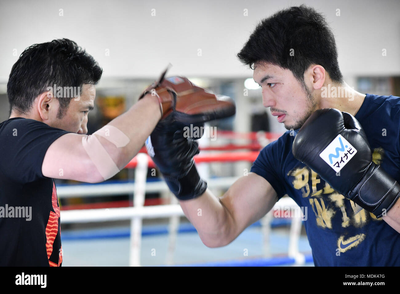 Tokyo, Japan. 19th Mar, 2018. (L-R) Sendai Tanaka, Ryota Murata Boxing ...