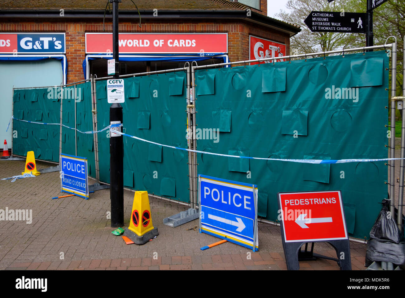 Novichok poisoning police cordons around hi-res stock photography and ...