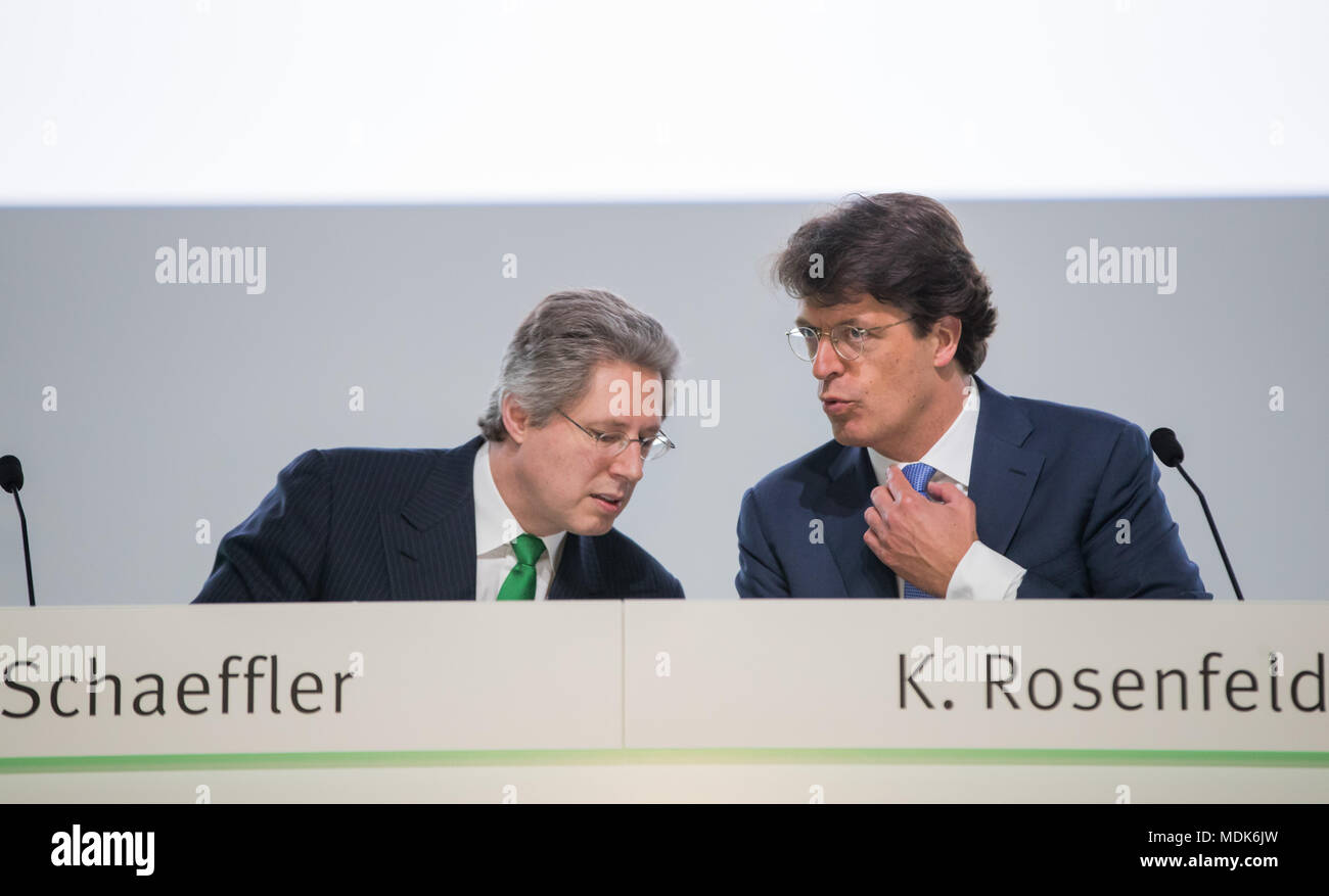 20 April 2018, Germany, Nuremberg: Klaus Rosenfeld (r), CEO of ...