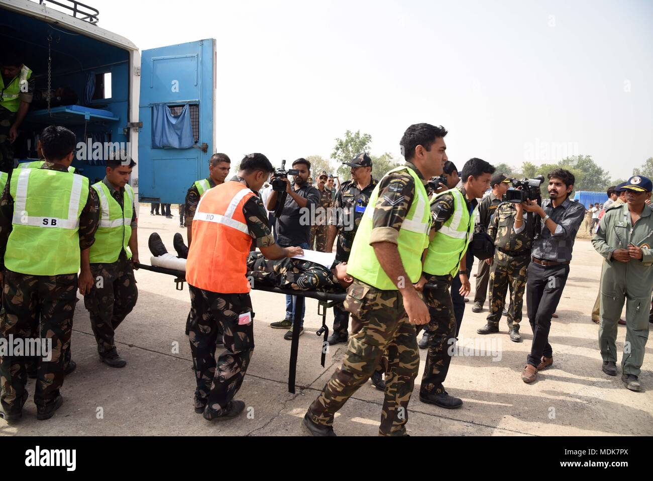 Allahabad, Uttar Pradesh, India. 20th Apr, 2018. Allahabad: IAF (Indian ...