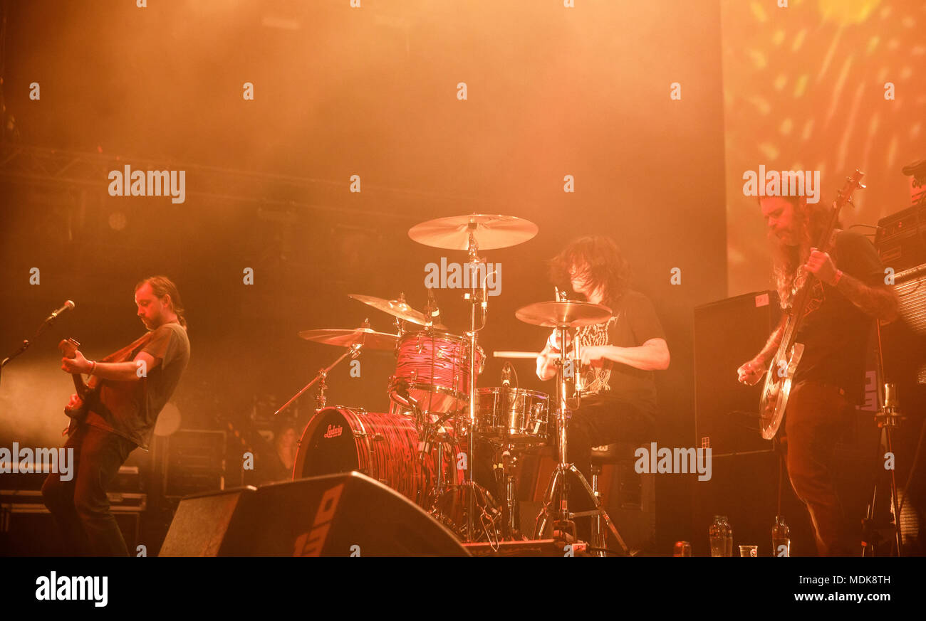 Earthless band hi-res stock photography and images - Alamy