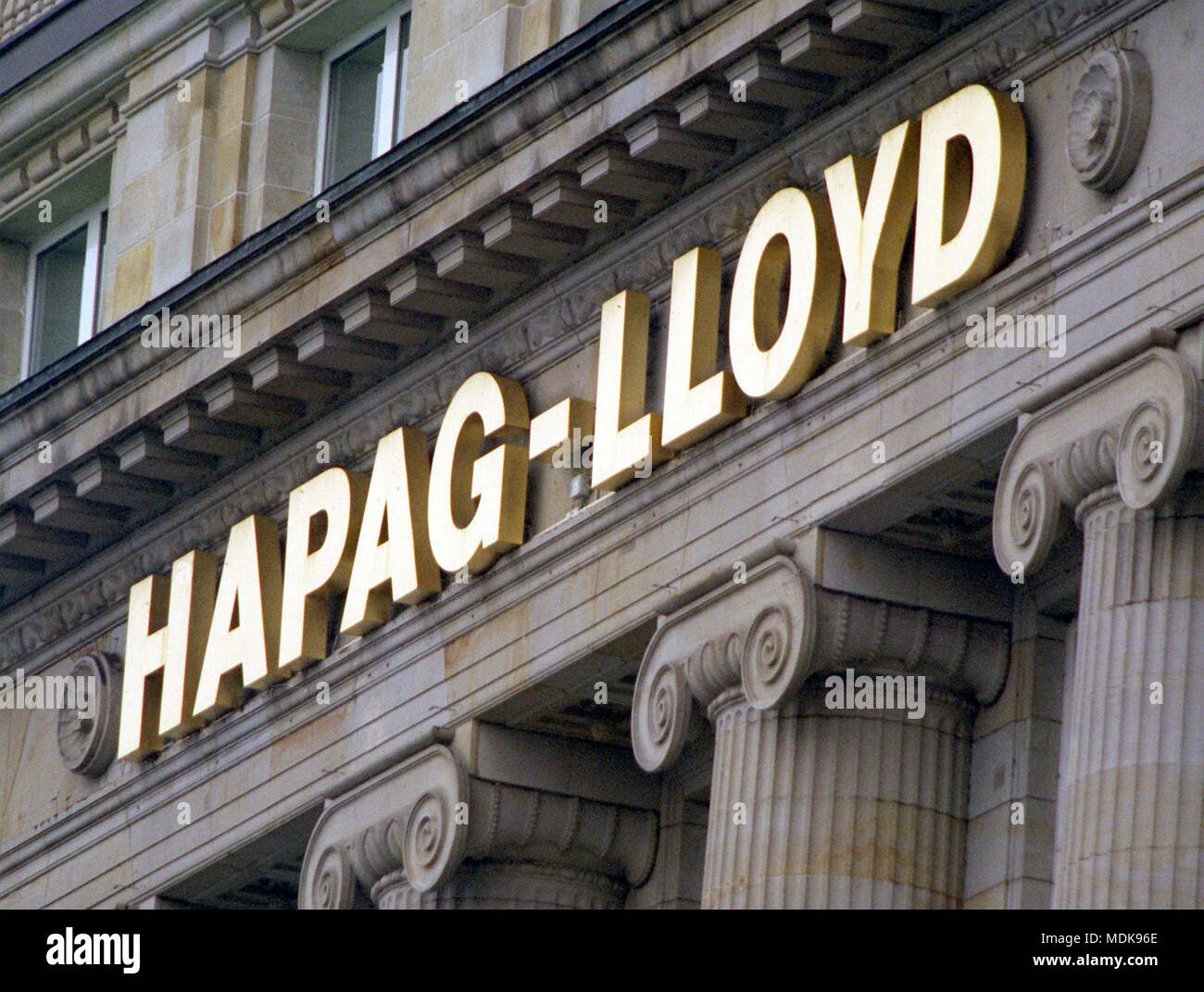 Hapag lloyd logo hi-res stock photography and images - Alamy