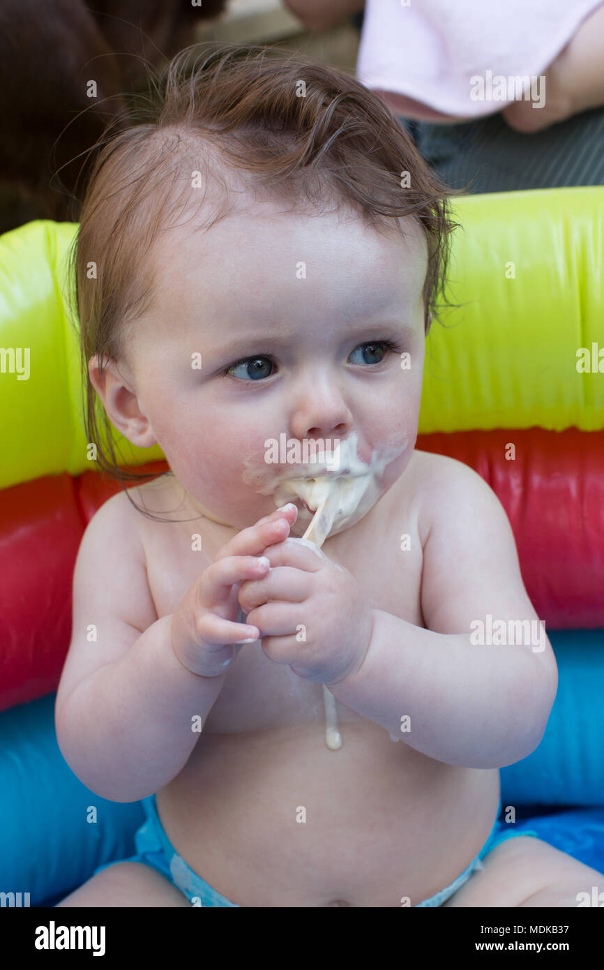 Hot and bothered hi-res stock photography and images - Alamy