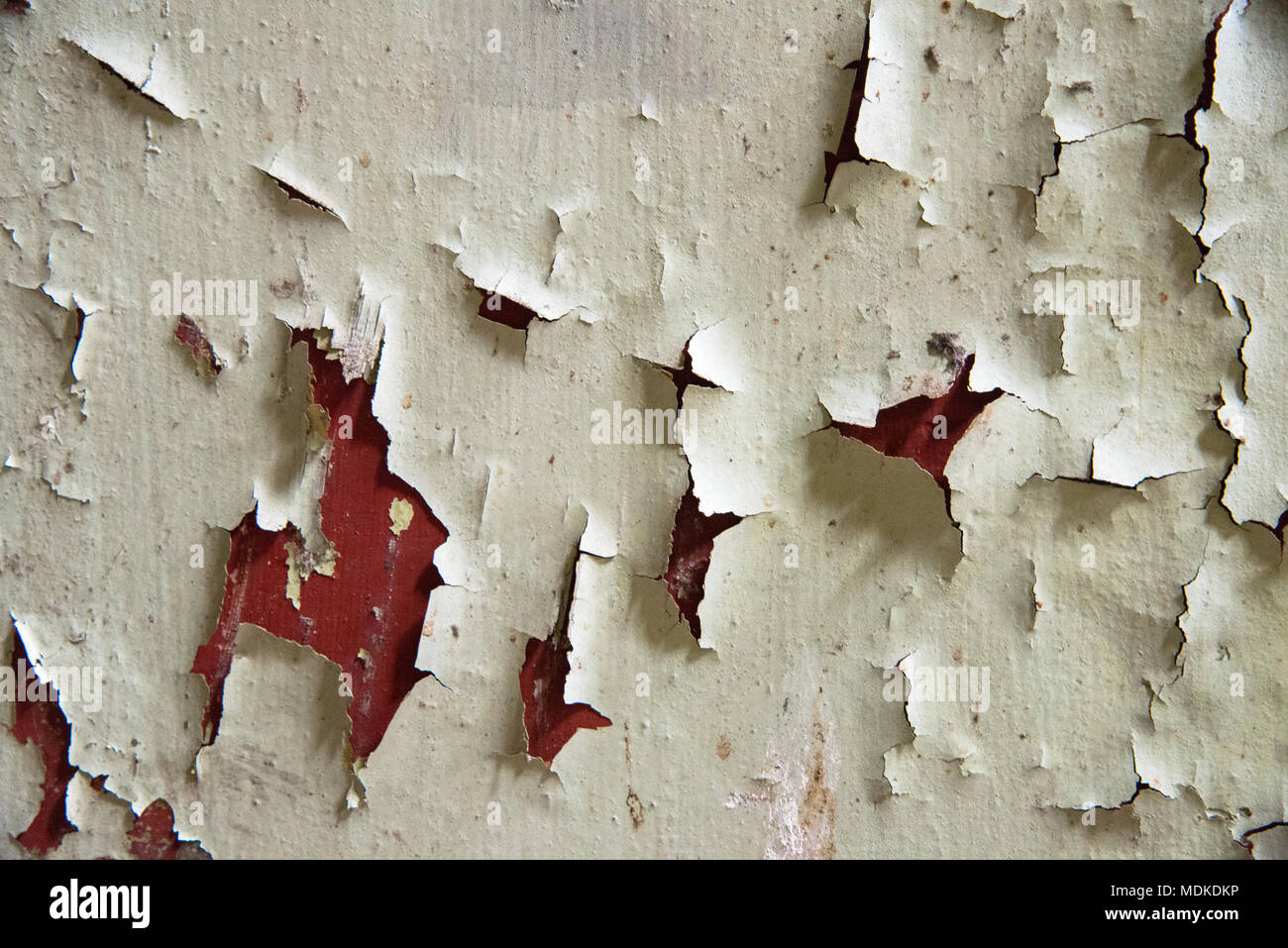 cracked paint on steel beam Stock Photo - Alamy