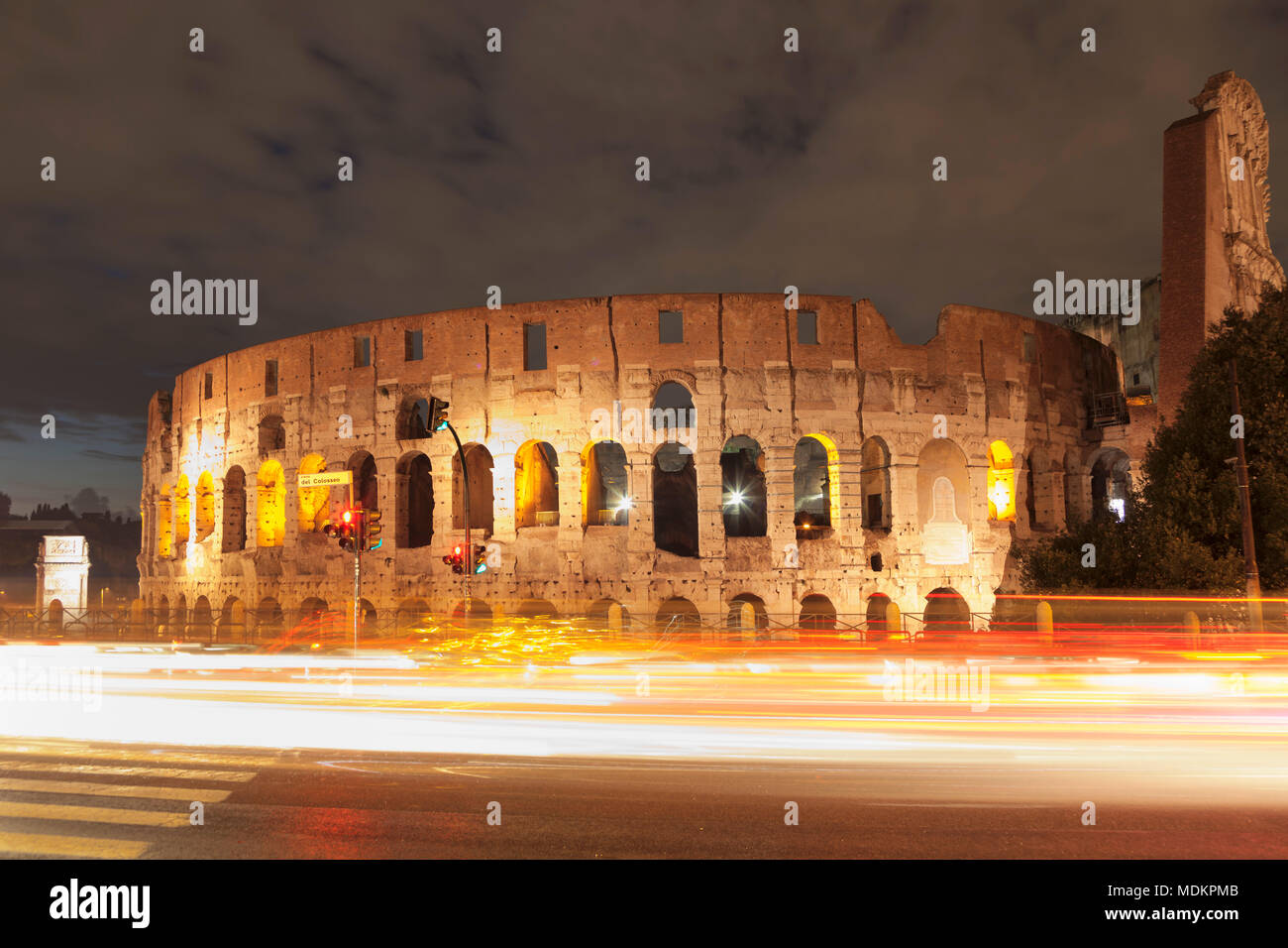 Night Lights At The Colosseum In Rome Italy Wallpapers