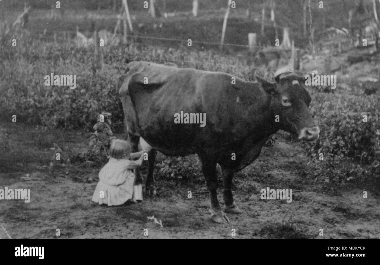 One little maid hi-res stock photography and images - Alamy