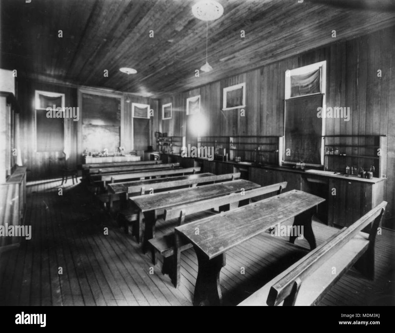 Ipswich Girls Grammar School, science laboratory, 1925 Stock Photo - Alamy