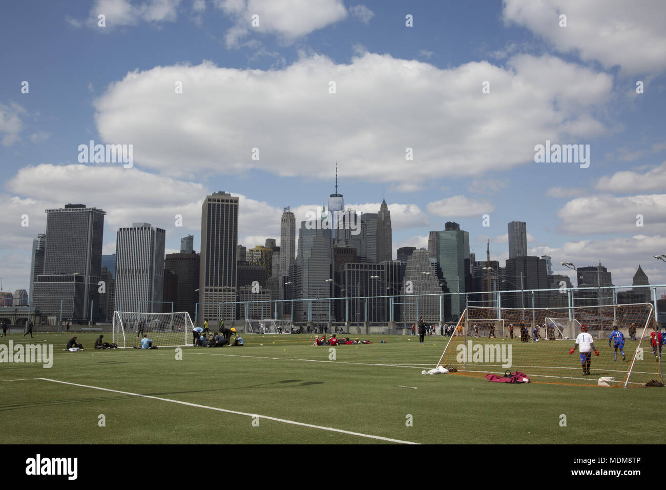 Soccer field in brooklyn bridge hi-res stock photography and images - Alamy